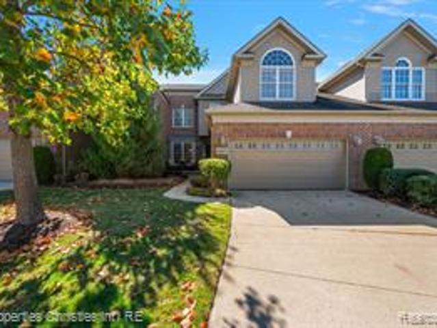 44683 Broadmoor Circle