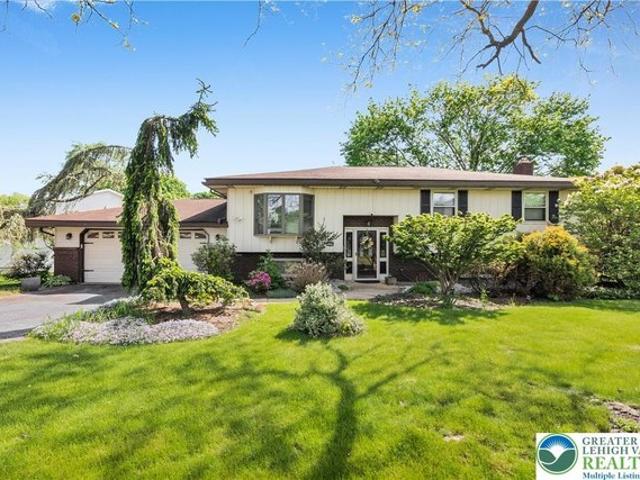 4468 Thebes Turn, Whitehall, PA 18052