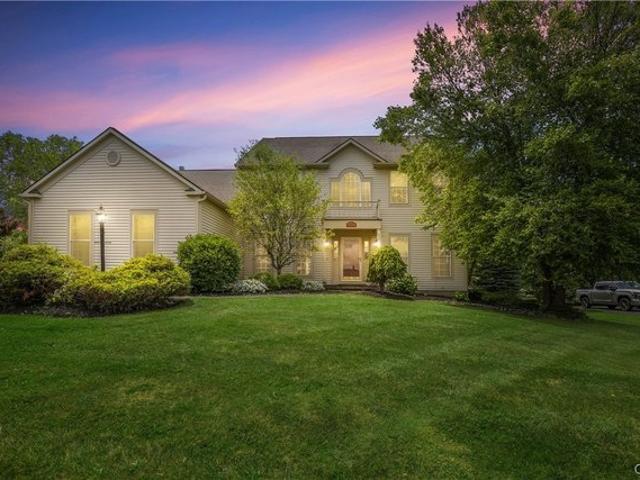 4469 Winding Creek Rd, Manlius, NY 13104