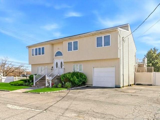 4460 Merrick Rd, Massapequa, NY 11758