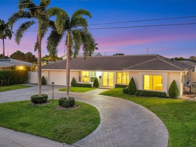4460 NE 26th Ave, Lighthouse Point, FL 33064