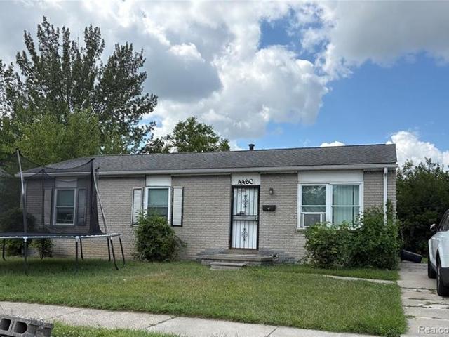 4460 Isabelle St, Inkster, MI 48141