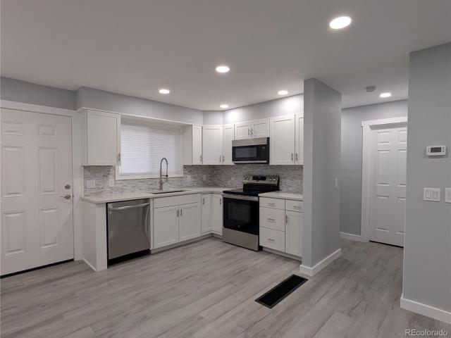 4460 S Pitkin Street # 115