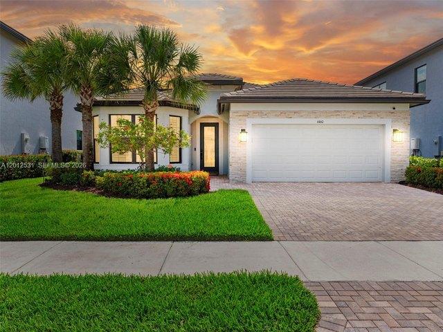 4460 Waterside Dr, Oakland Park, FL 33309
