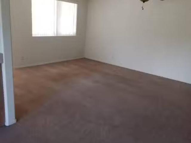 4461 Moccasin Cir B 4461 Moccasin Cir