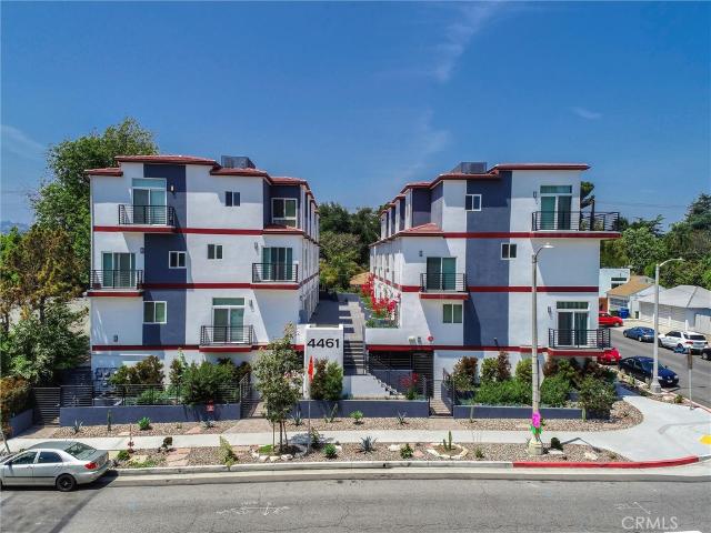 4461 Tujunga Avenue 104