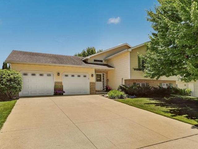 4462 Durham Ln NW, Rochester, MN 55901