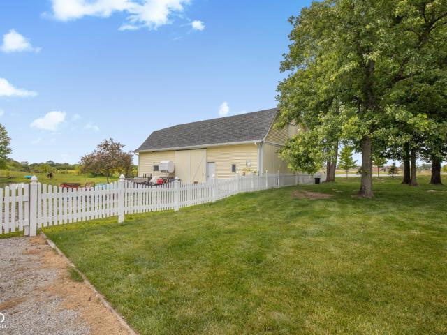 4462 S 600 Road W