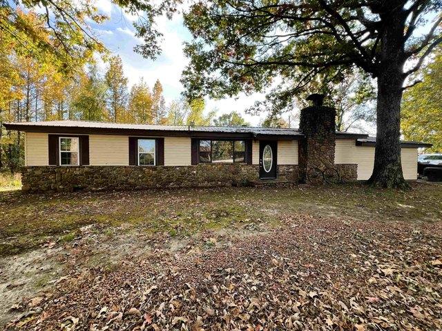 4463 Highway 8 W, Mena, AR 71953
