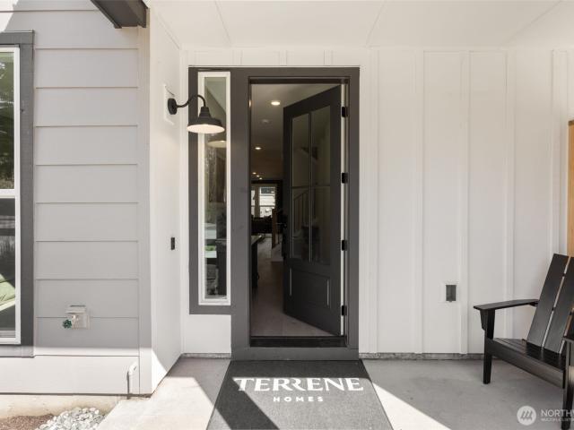 446 222nd Pl SE, Sammamish, WA 98074 | MLS #2514