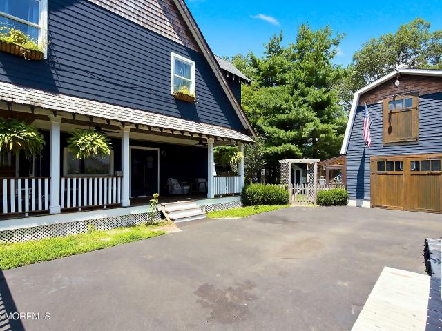 446 Cape Breton Court