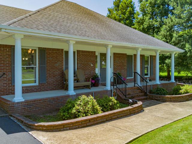 446 Carson Way