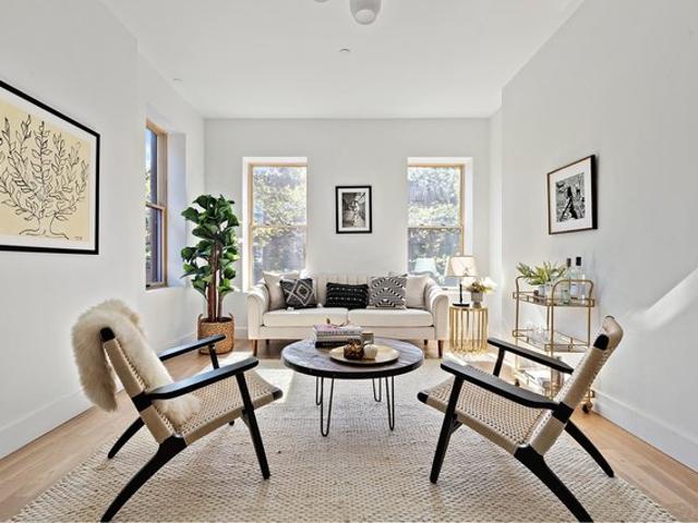 446 Clinton St Apt 3, Brooklyn, NY 11231