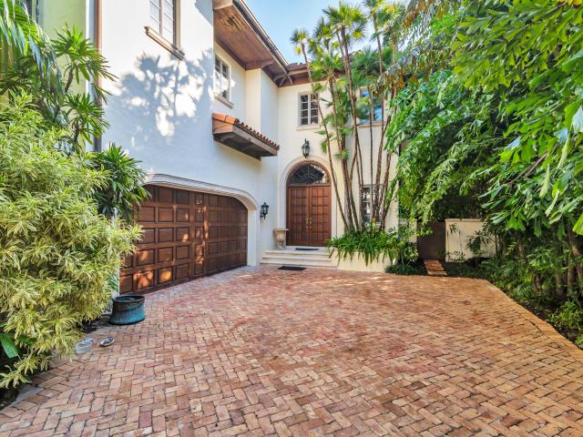 446 Brazilian Ave, Palm Beach, FL 33480 | MLS #R11147 | Compass