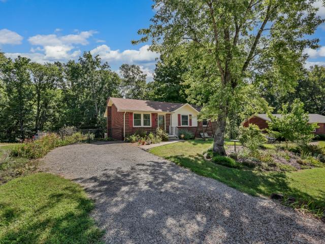 446 Oriole Cir