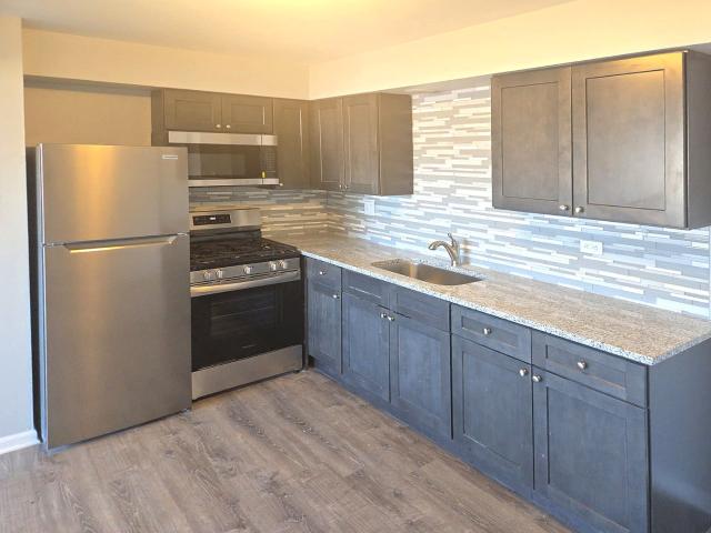 446 N Ardmore Avenue # 1B
