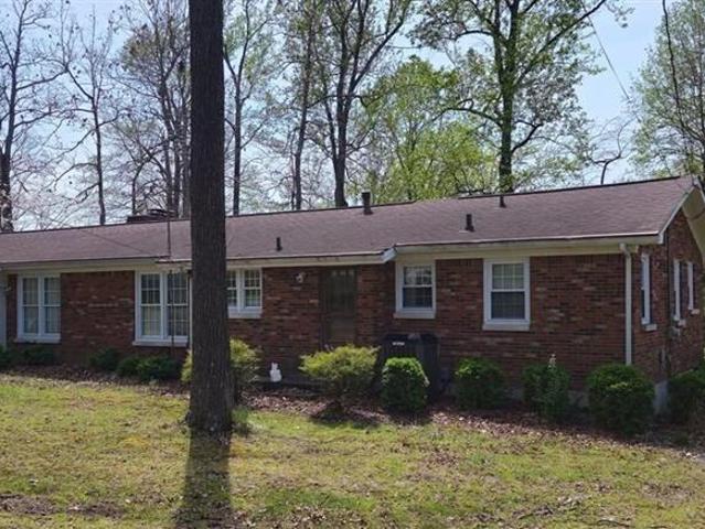 446 S Woodland Dr