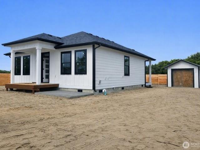 446 Salina Cruz Ave SW, Ocean Shores, WA 98569