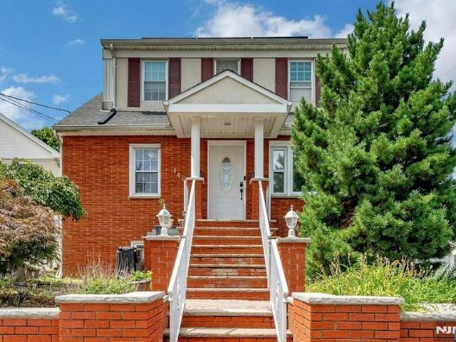 446 Post Ave, Lyndhurst, NJ 07071