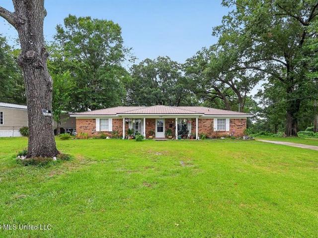 446 Park St, Lucedale, MS 39452
