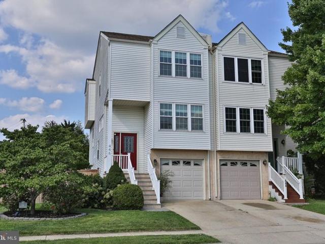 446 Pleasant Valley Dr, Conshohocken, PA 19428