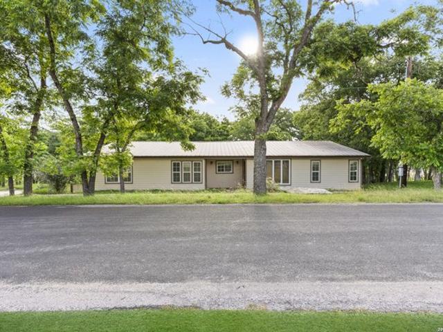 446 Wharton Rd, Kerrville, TX 78028