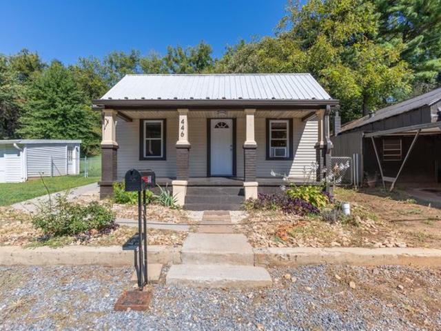 446 Tinker Ave, Vinton, VA 24179