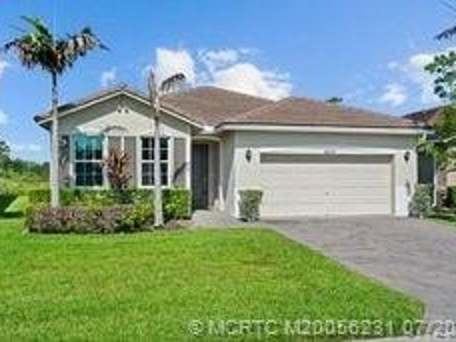 4474 NW King Ct, Jensen Beach, FL 34957