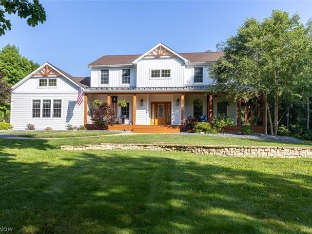 44759 Crestview Rd, Columbiana, OH 44408