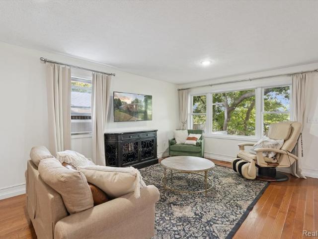 4475 Harp Drive
