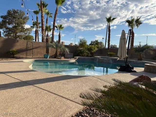 4475 Valley Regal Way