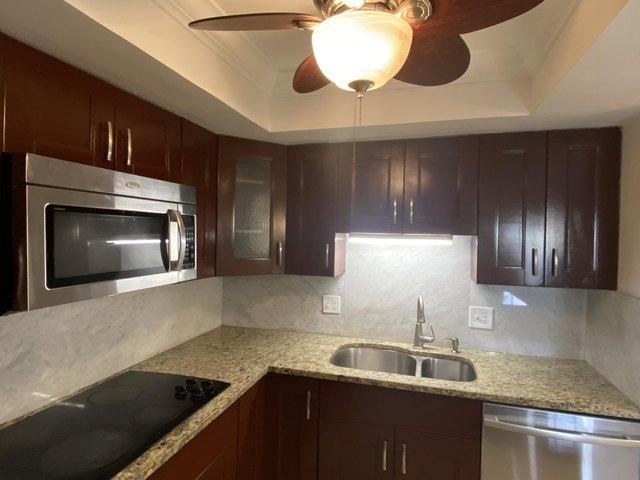 4477 Oak Terrace Dr, Greenacres, FL 33463