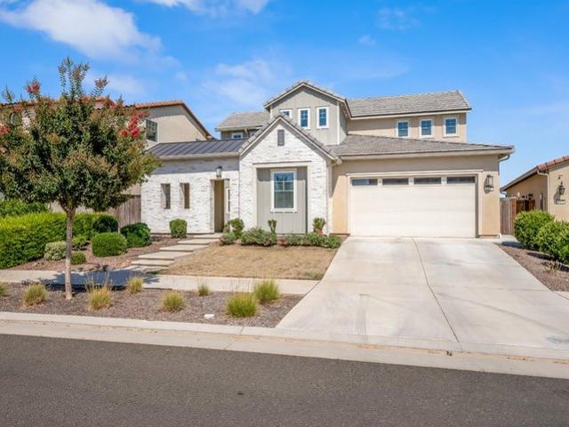 4477 Vineyard Dr, Madera, CA 93636