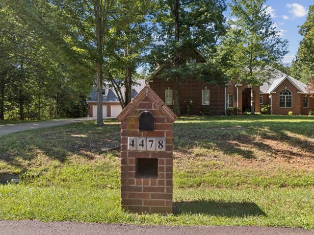 4478 E Golden Oak Lane