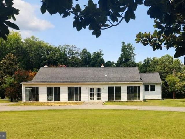 44706 Clarkes Landing Rd, Hollywood, MD 20636