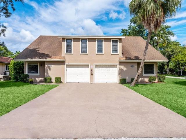 4470 NW 109th Ter, Coral Springs, FL 33065