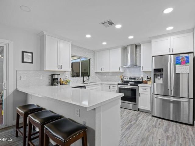 4470 E Belleview St, Phoenix, AZ 85008