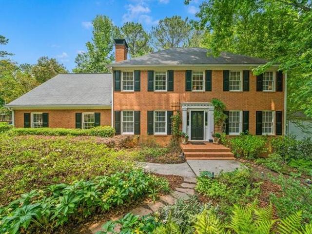 4470 Karls Gate Dr, Marietta, GA 30068