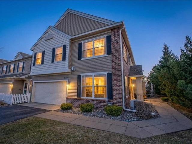 4470 Rosemary Way Unit 2, Hugo, MN 55038