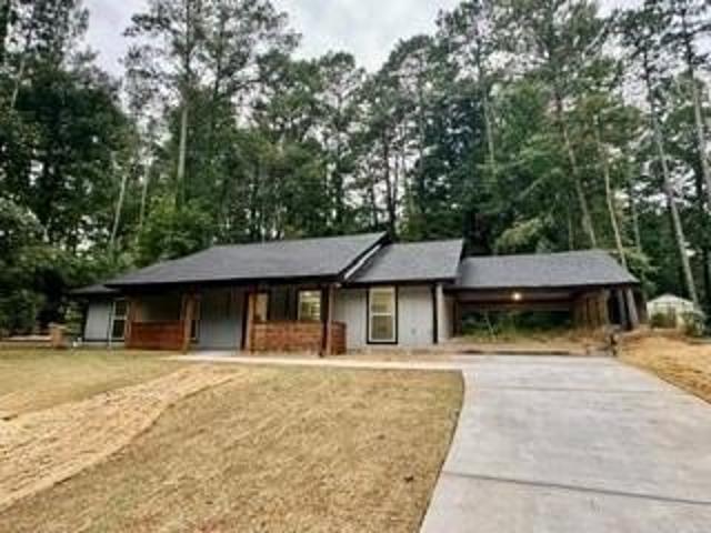 4470 Valley Brook Dr, South Fulton, GA 30349