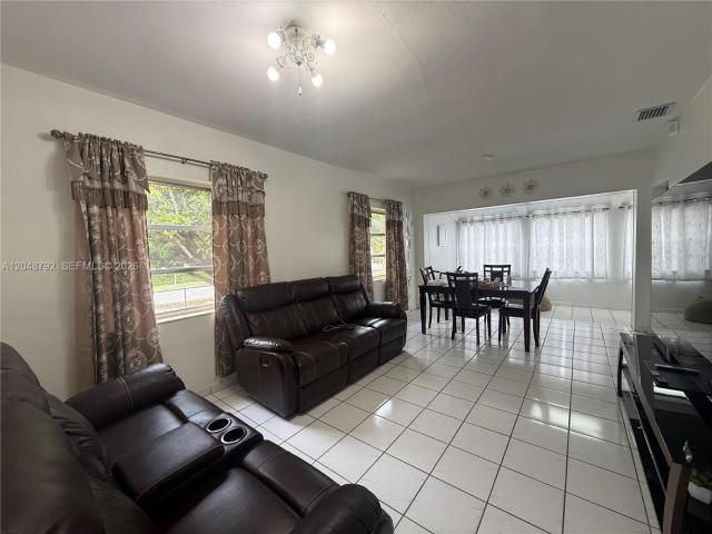 4470 W 1st Ave, Hialeah, FL 33012 | MLS #A12048