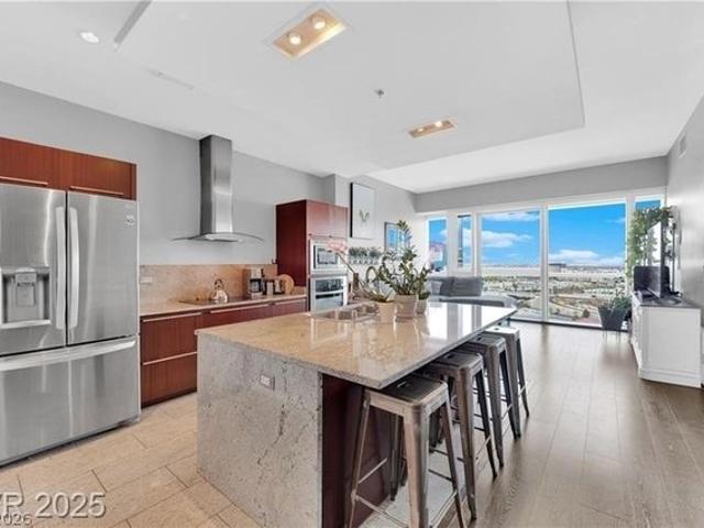4471 Dean Martin Dr Unit 2204, Las Vegas, NV 89103