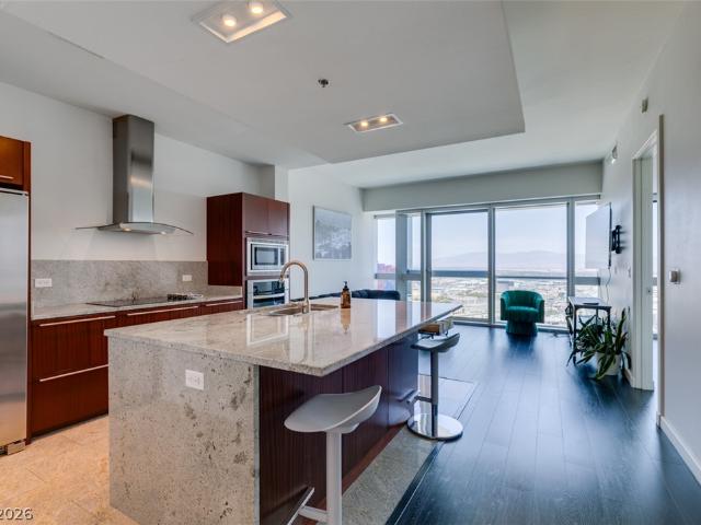 4471 Dean Martin Drive 4004