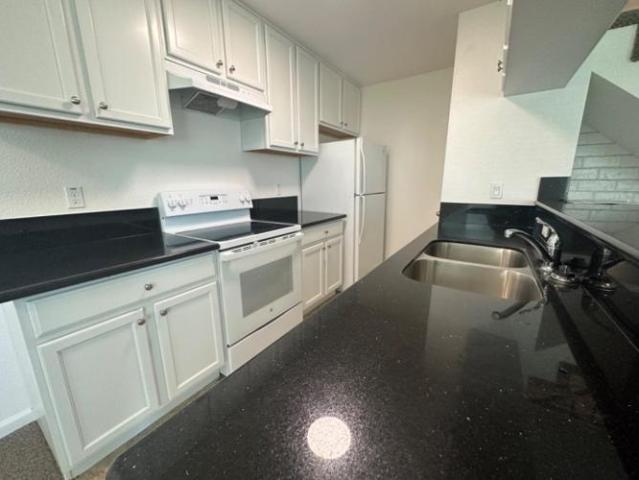 4471 La Cresta Way 3, Stockton, CA 95207