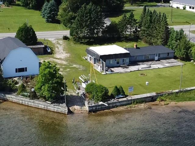 4472 Crescent Beach Road
