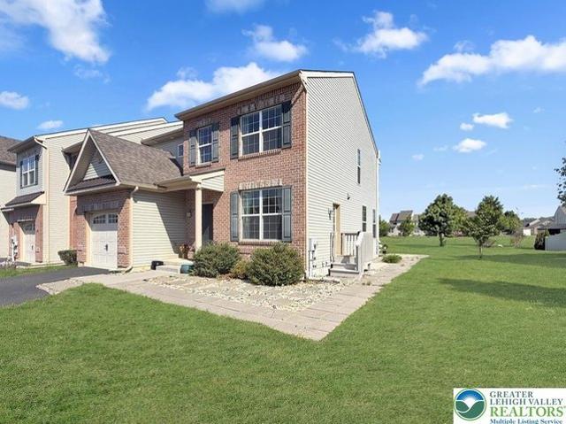 4472 Elmwood Dr, Lower Nazareth Township, PA 18064