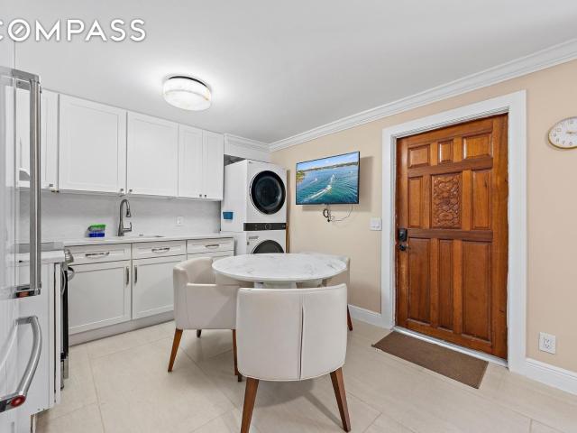 447 27th St, West Palm Beach, FL