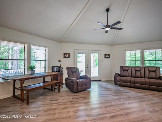 447 Cedar Heights