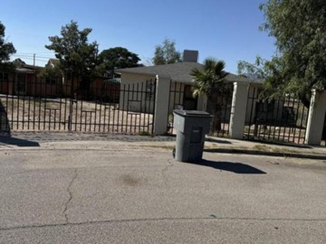 447 Chesak Cir, El Paso, TX 79905