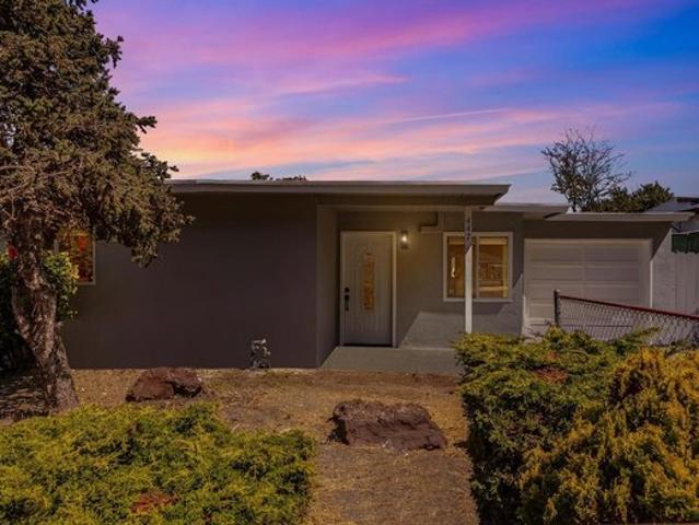 447 Christine Dr, San Pablo, CA 94806
